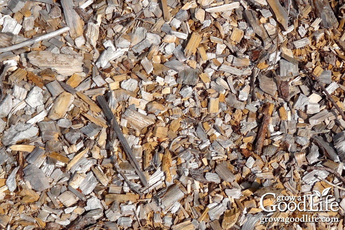 Tips for Using Wood Chip Mulch in a Vegetable Garden